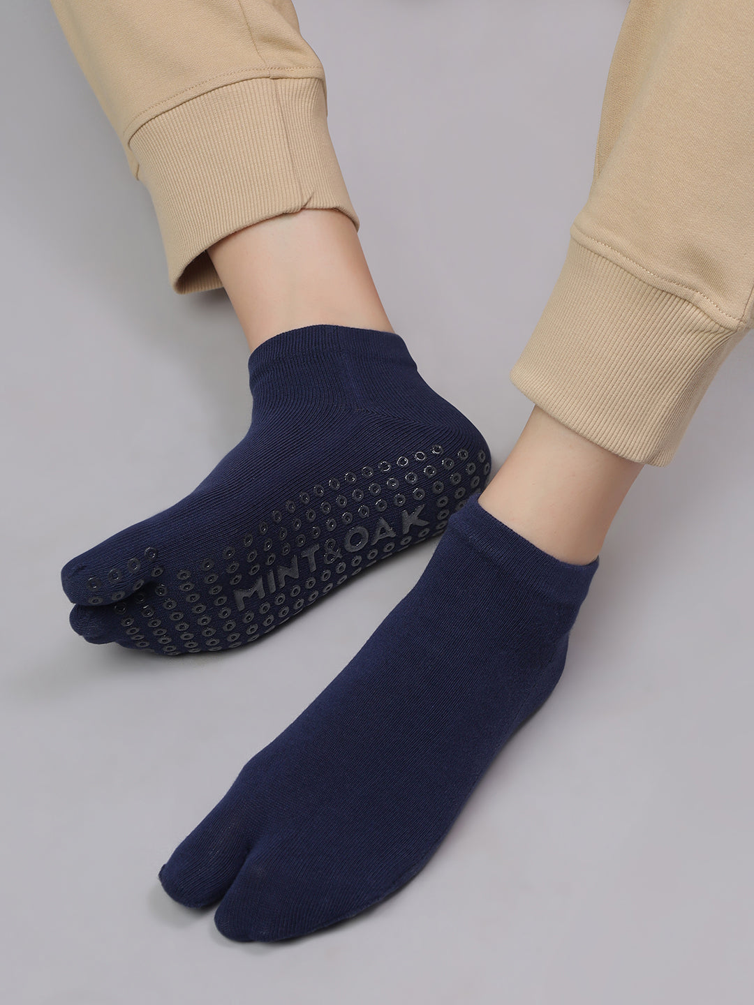 Elderly Care Socks – Mint & Oak